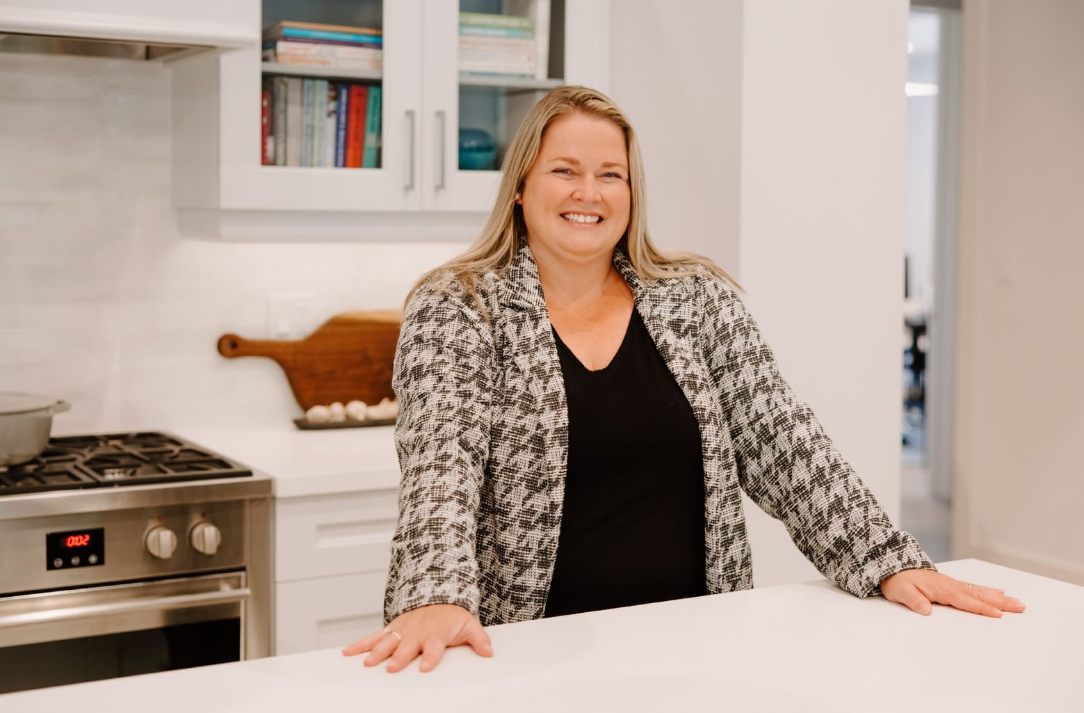 Stephanie Hardy | The Kearns Group